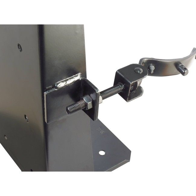 Box-type vehicle bracket for Flag 10 lb fire extinguishers, Ø 5½-6 in ...
